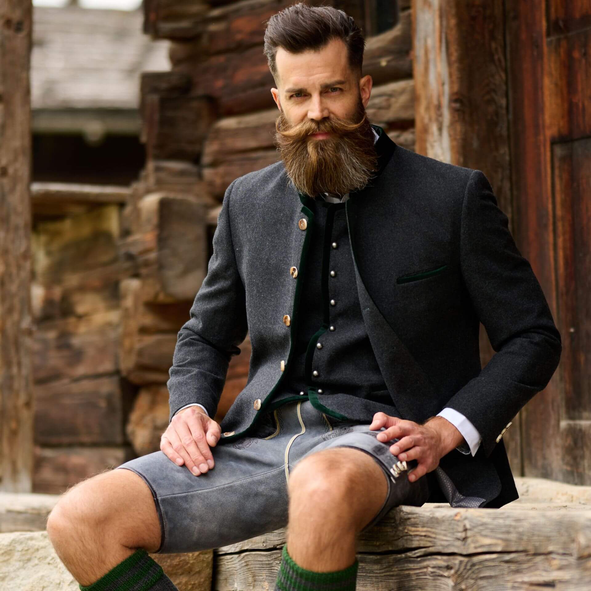 Trachtenmode Damen - Zillertaler Trachtenwelt